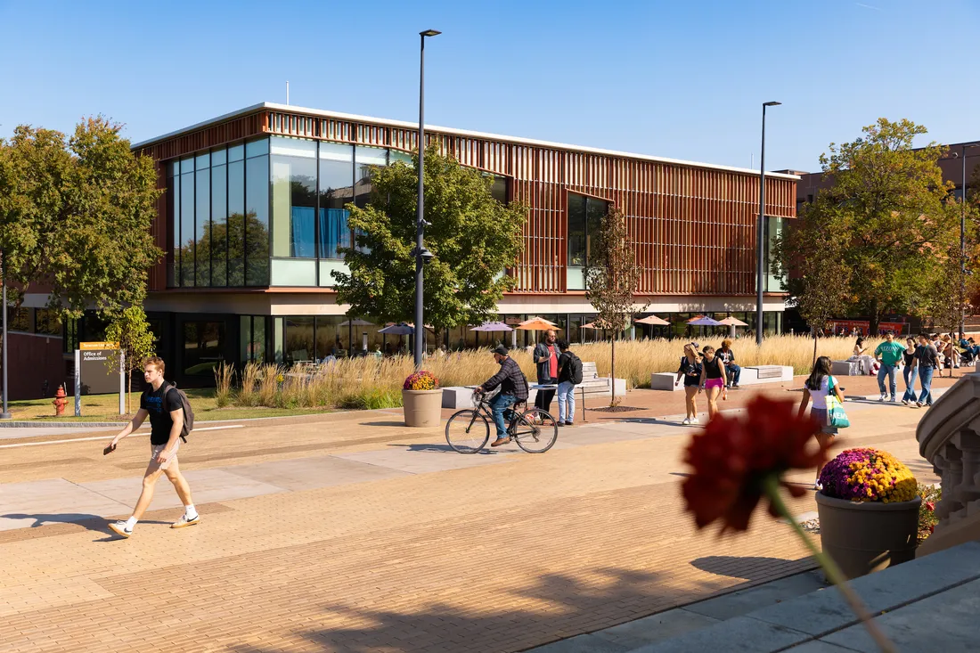 Campus Highlights - Syracuse University