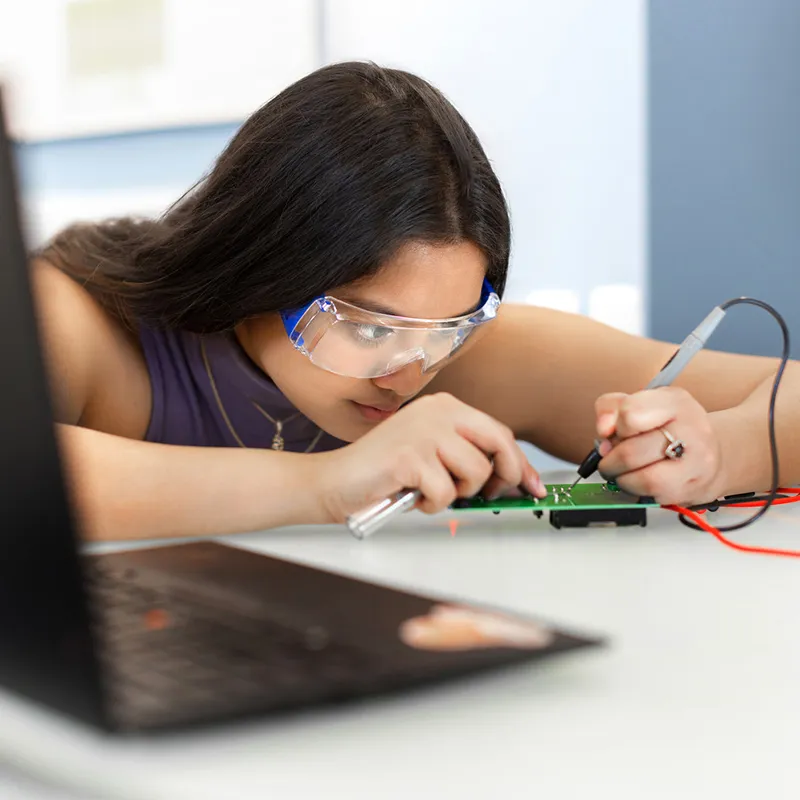 Building Skills, Exchanging Ideas - Syracuse University