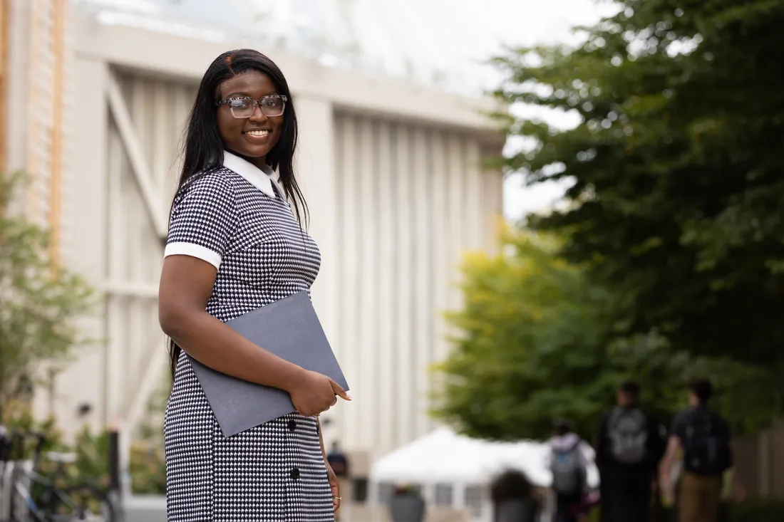 Alumni Network Strengthens Career Opportunities for Students - Syracuse ...