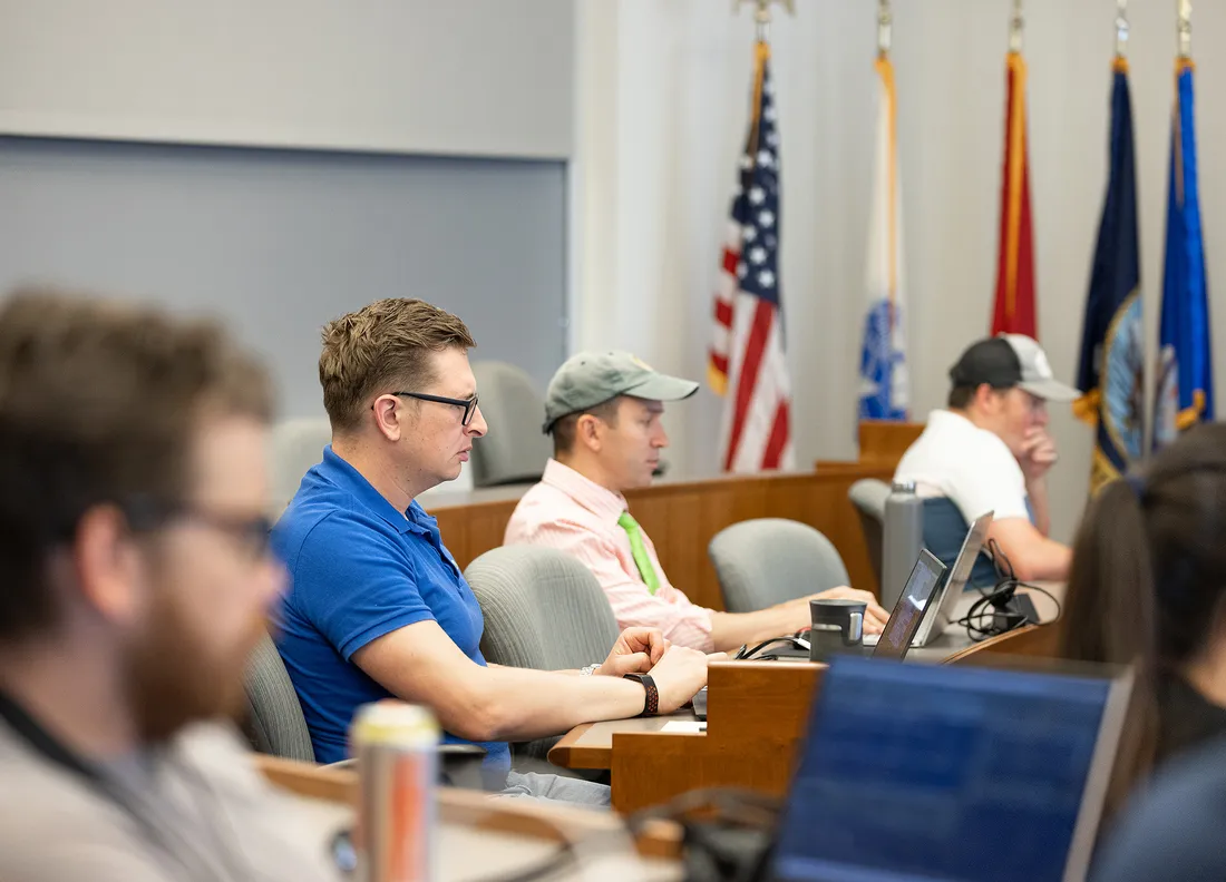 Training Fiscal Leaders for the Department of Defense - Syracuse University